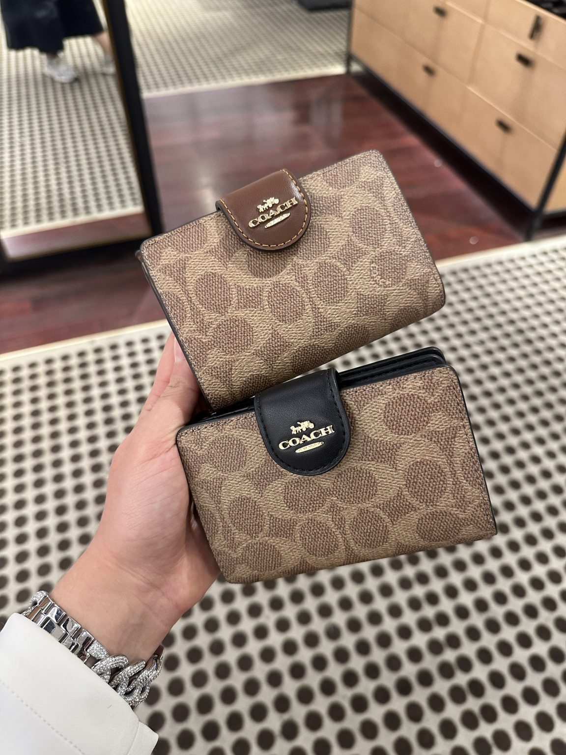 Coach Wallet - Royal Collection